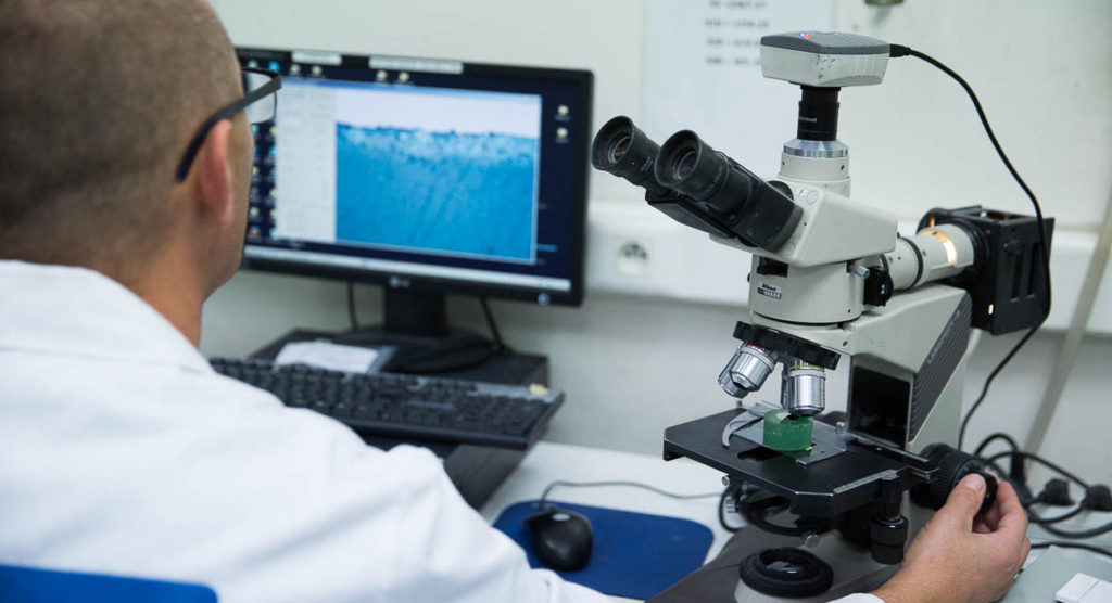 Revêtement de prothèse par projection plasma | MedicalGroup